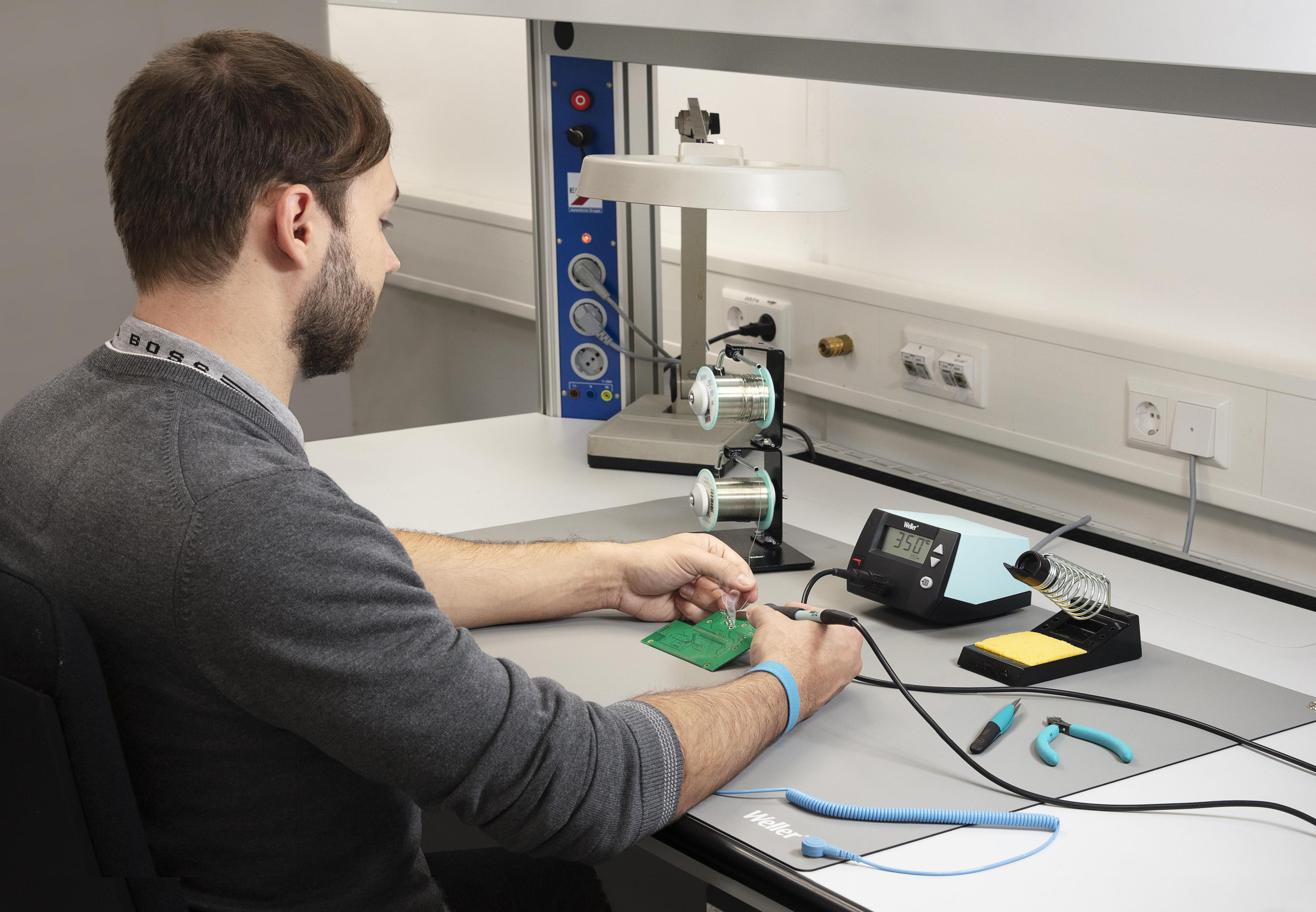 ESD Mat Set grey, 900 x 600 mm | Weller Tools